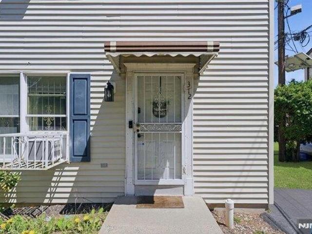 house with 3 bedroom, Newark NJ ES105124727