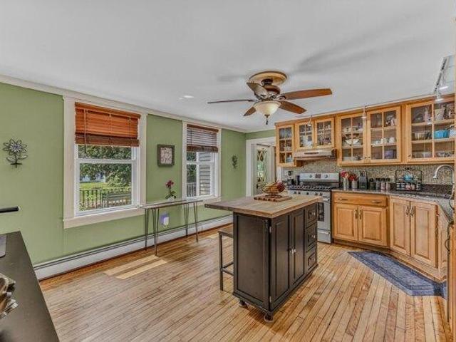 house with 3 bedroom, Newbury VT ES105192759
