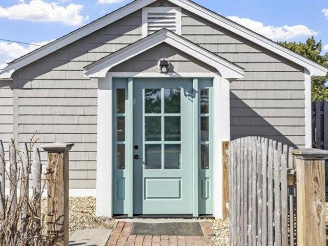 house with 3 bedroom, Newburyport MA DLS101780695