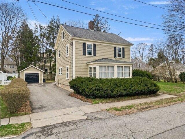 house with 3 bedroom, Newburyport MA DS102670917