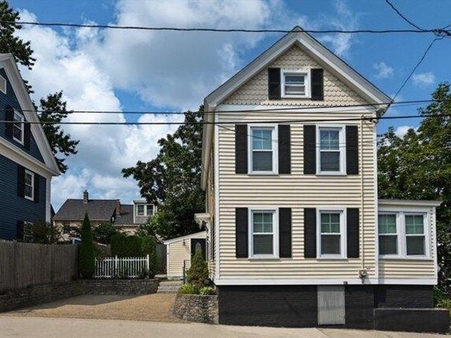 house with 3 bedroom, Newburyport MA DS102860939