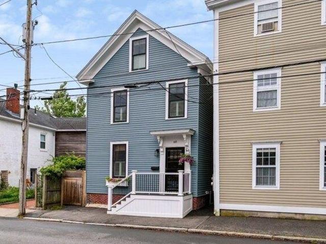 house with 3 bedroom, Newburyport MA DS104234042