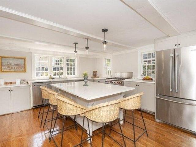 house with 3 bedroom, Newburyport MA ES103128526