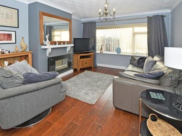 House With 3 Bedroom Newcastle Under Lyme Staffordshire DS88468095