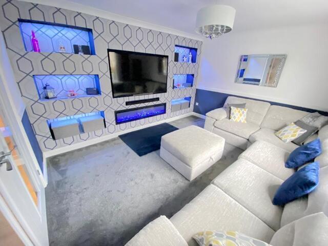House With 3 Bedroom Newcastle Under Lyme Staffordshire DS88120795