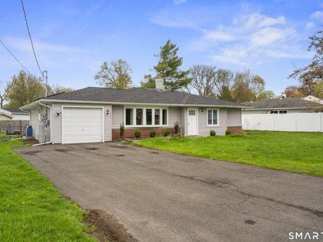 house with 3 bedroom, Newington CT DLS102584480