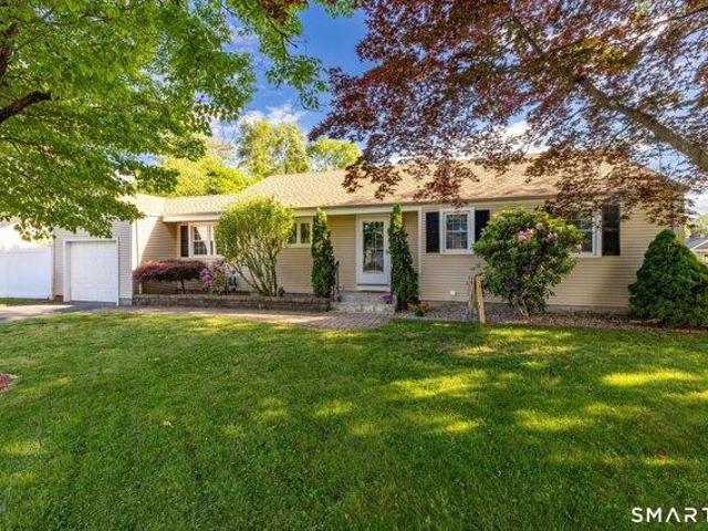 house with 3 bedroom, Newington CT DS103074221
