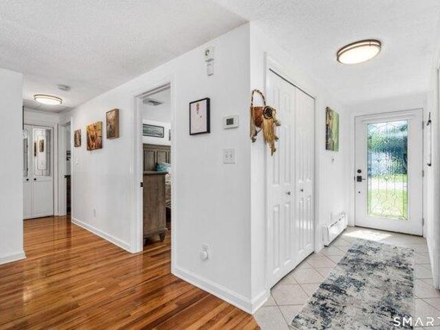 house with 3 bedroom, Newington CT DS104149132