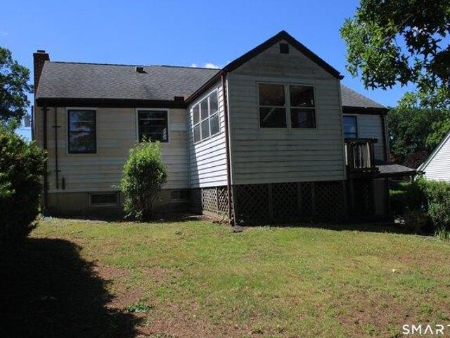 house with 3 bedroom, Newington CT ES104836199