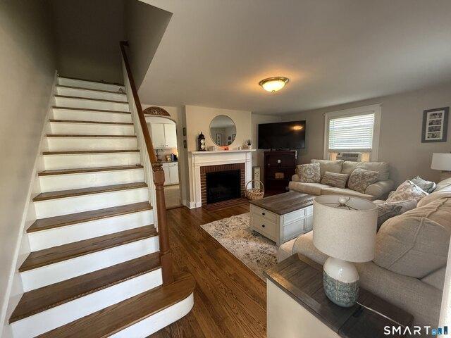 house with 3 bedroom, Newington CT ES105173673
