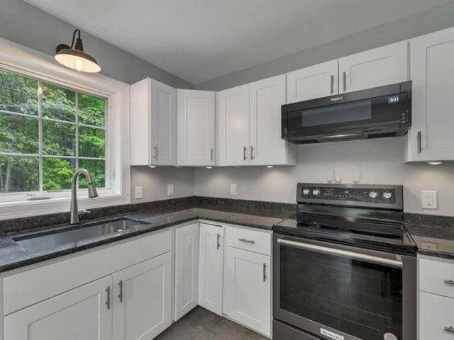 house with 3 bedroom, Newmarket NH DS102826939