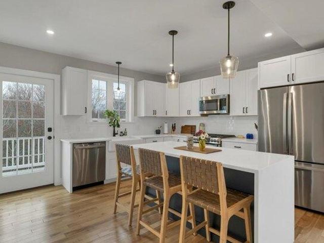 house with 3 bedroom, Newmarket NH ES103097701