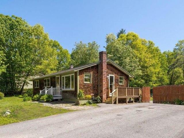 house with 3 bedroom, Newmarket NH ES103126821