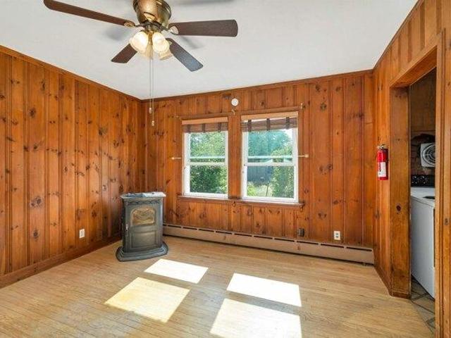 house with 3 bedroom, Newmarket NH ES105105208
