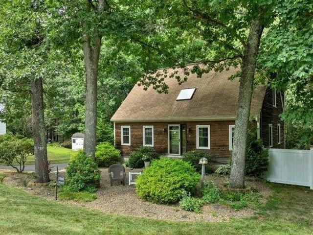 house with 3 bedroom, Newmarket NH ES105116615