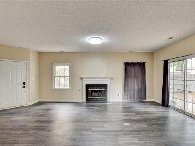house with 3 bedroom, Newport News VA ES103626920