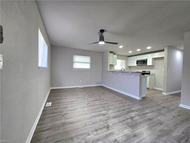 house with 3 bedroom, Newport News VA ES104898110