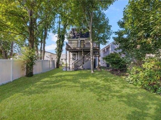house with 3 bedroom, Newport RI DS104151712
