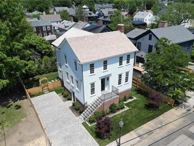 house with 3 bedroom, Newport RI DS103929384