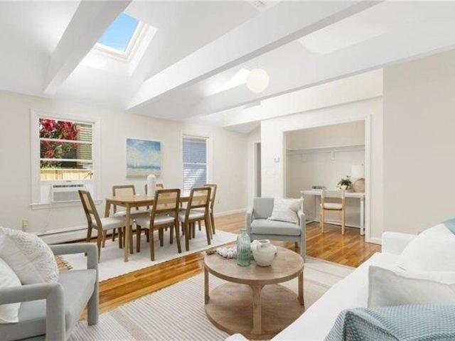 house with 3 bedroom, Newport RI ES105114963