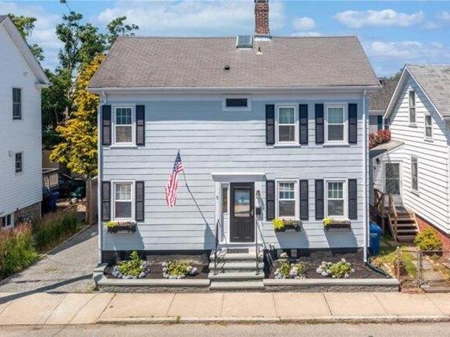 house with 3 bedroom, Newport RI ES103932606