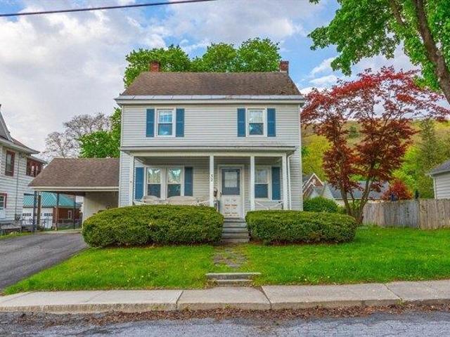 house with 3 bedroom, North Adams MA DS102558885