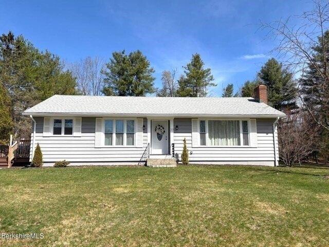 house with 3 bedroom, North Adams MA DS103223175