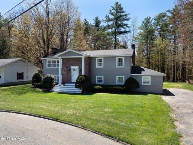 house with 3 bedroom, North Adams MA DS103432430