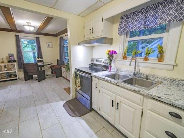house with 3 bedroom, North Adams MA DS103931795