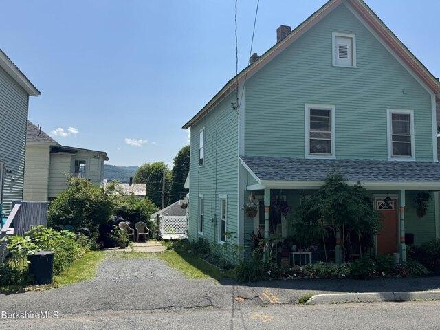 house with 3 bedroom, North Adams MA DS104188248
