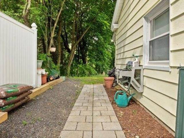 house with 3 bedroom, North Adams MA ES103251292