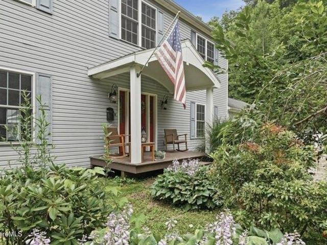 house with 3 bedroom, North Adams MA ES104263729