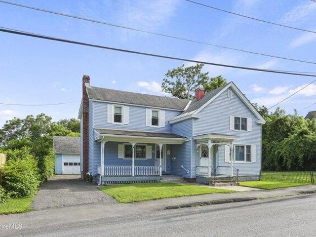 house with 3 bedroom, North Adams MA ES104851554