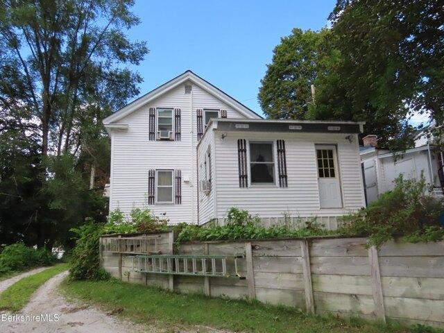 house with 3 bedroom, North Adams MA ES105041348
