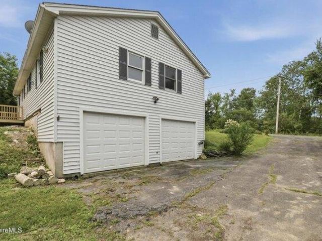 house with 3 bedroom, North Adams MA ES105041387