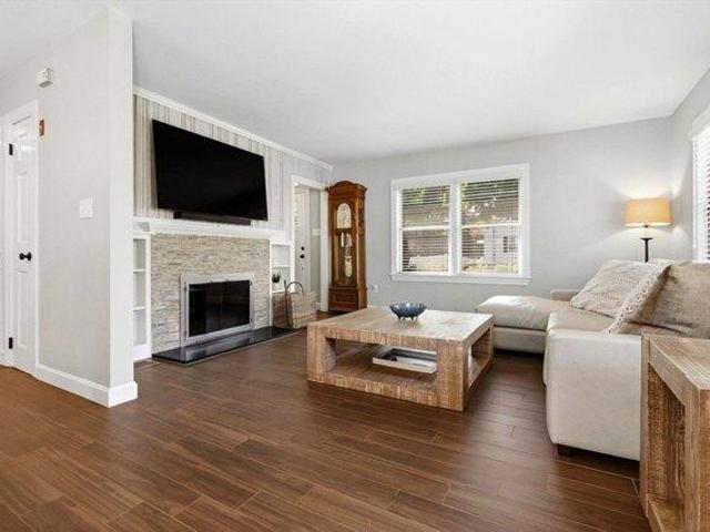 house with 3 bedroom, North Andover MA ES104410223