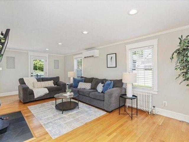 house with 3 bedroom, North Andover MA ES105175907