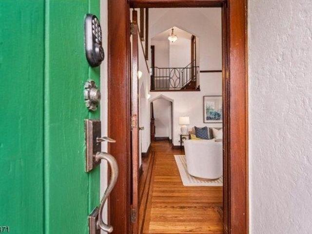house with 3 bedroom, North Arlington NJ ES104477826