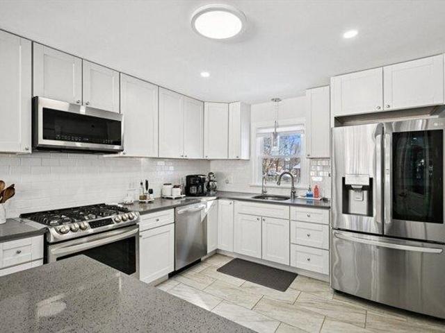 house with 3 bedroom, North Attleboro MA DLS102776794