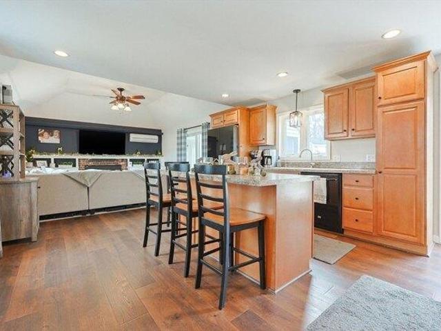 house with 3 bedroom, North Attleboro MA DLS102825999
