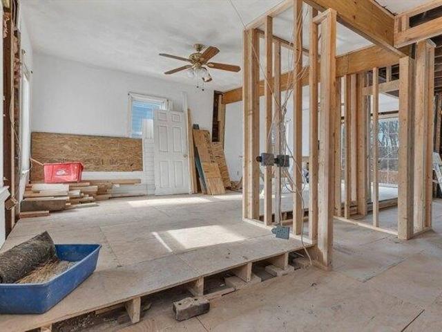 house with 3 bedroom, North Attleboro MA DS102214494