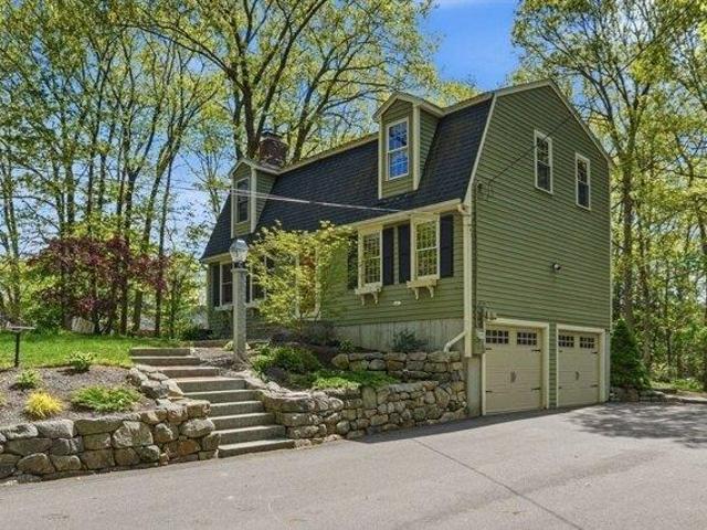 house with 3 bedroom, North Attleboro MA DS102344600