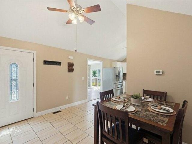 house with 3 bedroom, North Attleboro MA DS103849028