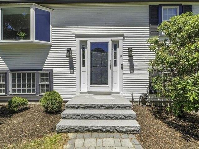 house with 3 bedroom, North Attleboro MA ES103849368