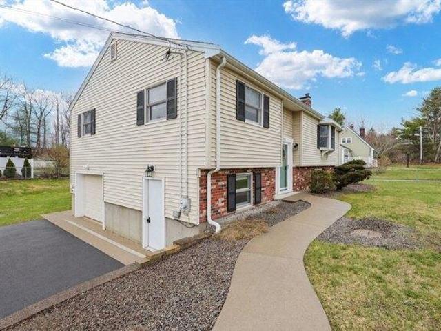 house with 3 bedroom, North Attleboro MA ES103184764