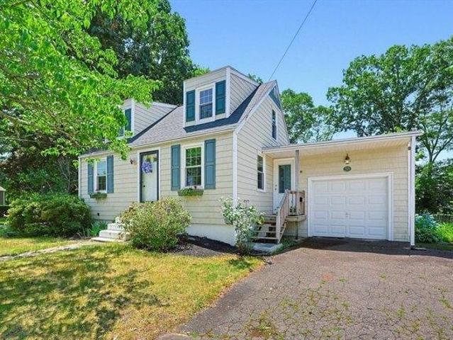 house with 3 bedroom, North Attleboro MA ES104479792
