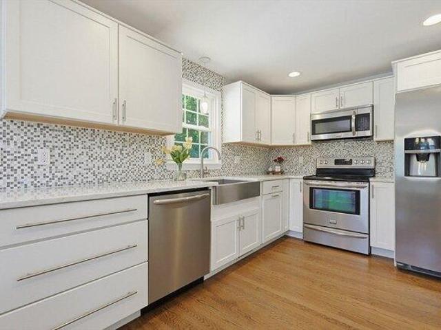 house with 3 bedroom, North Attleboro MA ES104571832