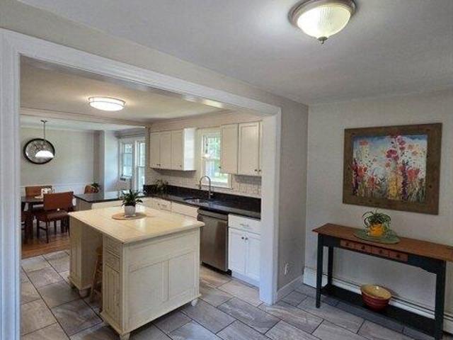 house with 3 bedroom, North Attleboro MA ES104788906