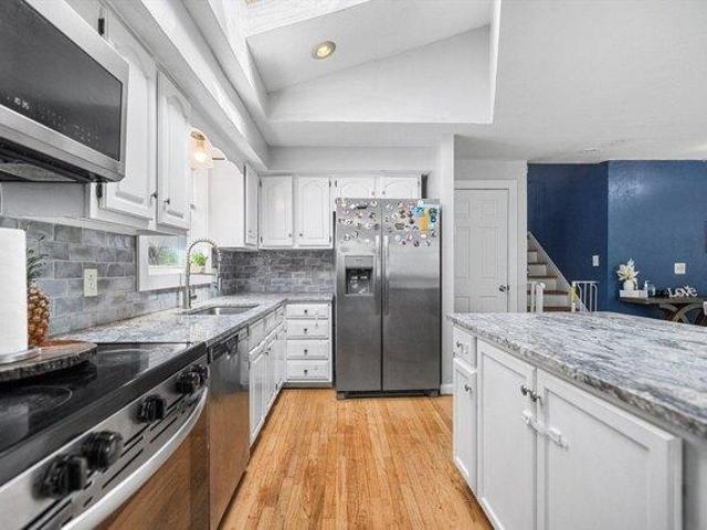 house with 3 bedroom, North Attleboro MA ES104788198