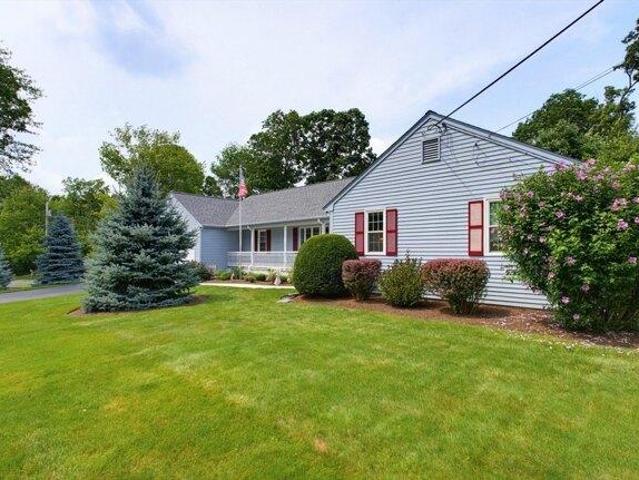 house with 3 bedroom, North Attleboro MA ES104789697